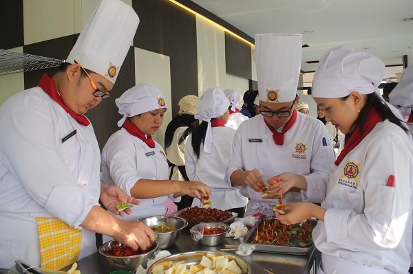 Tertarik Berkarier di Dunia Masak-Memasak? Inilah 7 Sekolah Kuliner ...